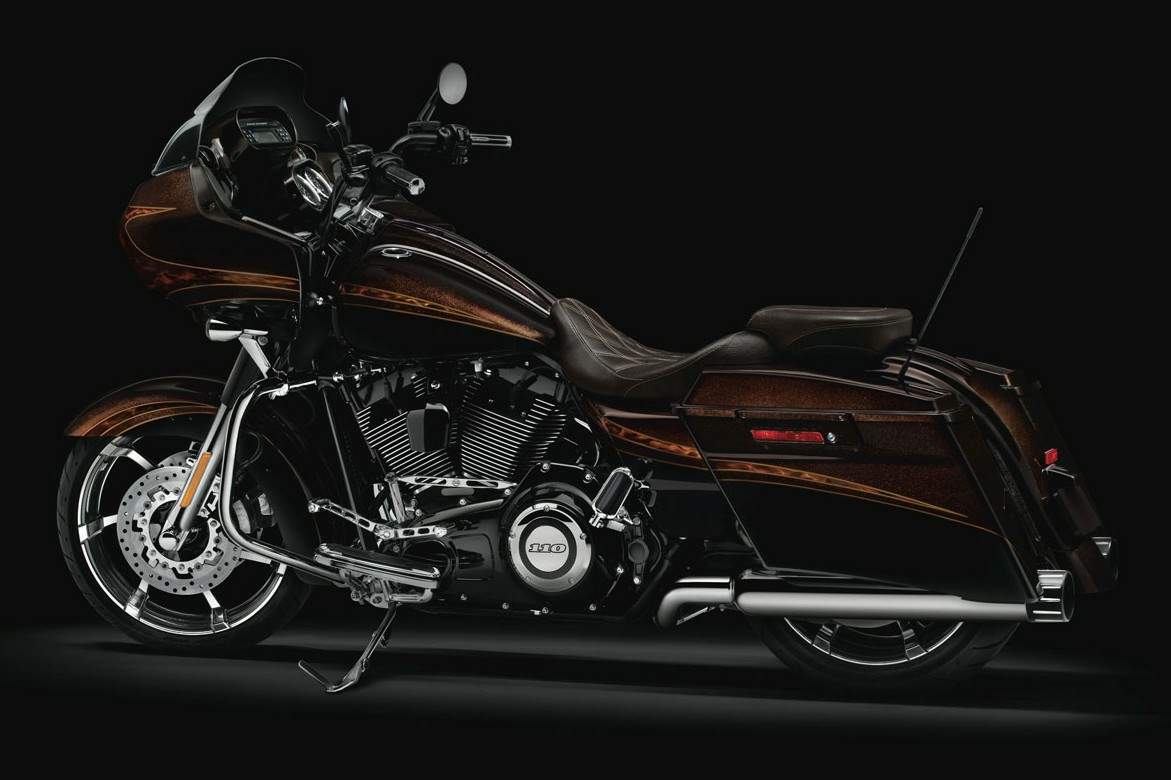 Harley Davidson FLTRX SE Road Glide Custom CVO